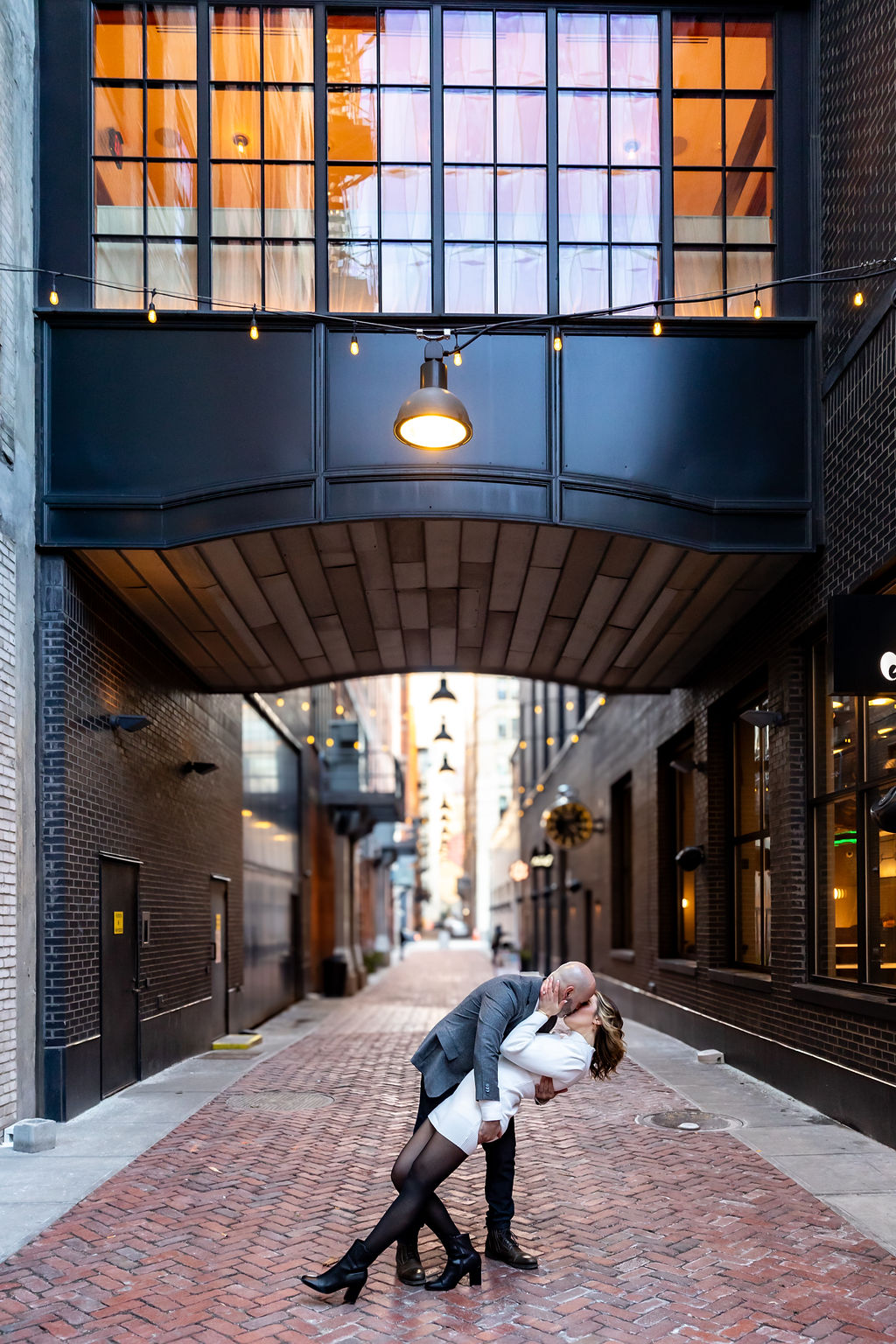 Places to Take Engagement Photos in Downtown Detroit ...